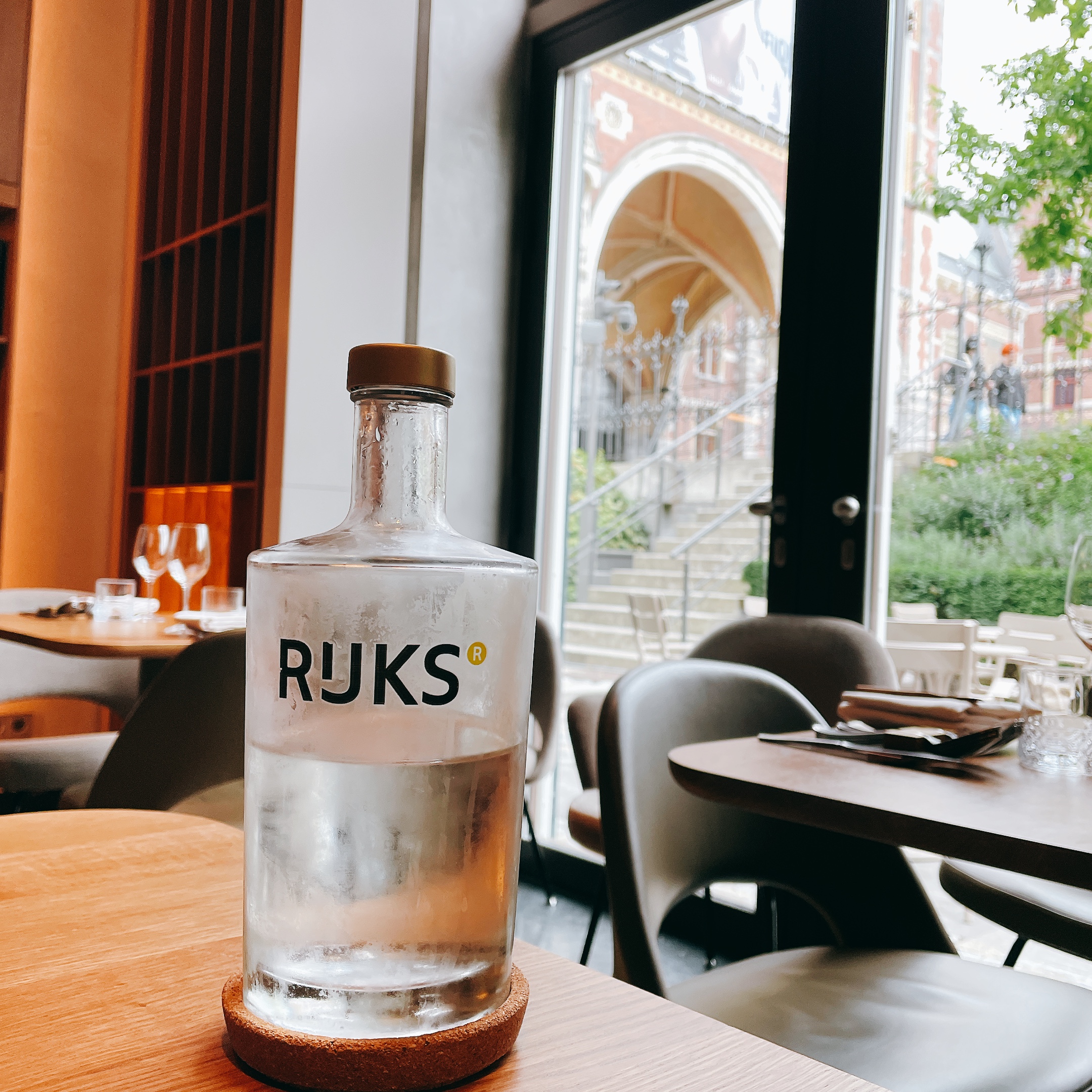 荷蘭阿姆斯特丹【RIJKS國家餐廳】米其林一星餐廳，逛博物館順便摘星星！原來荷蘭人也懂精緻料理 – 米飛愛生活